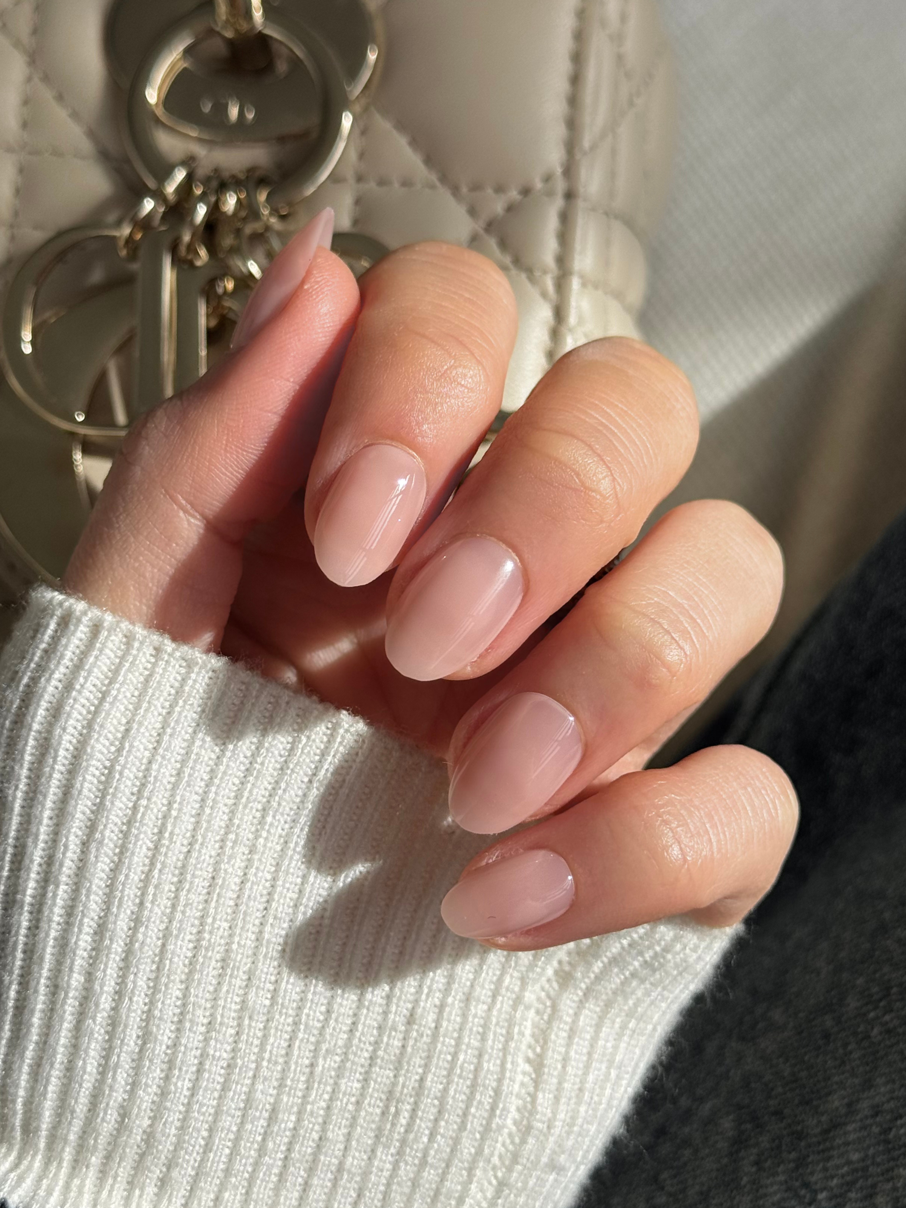 Belle Press-On Nails – Glowie By Her