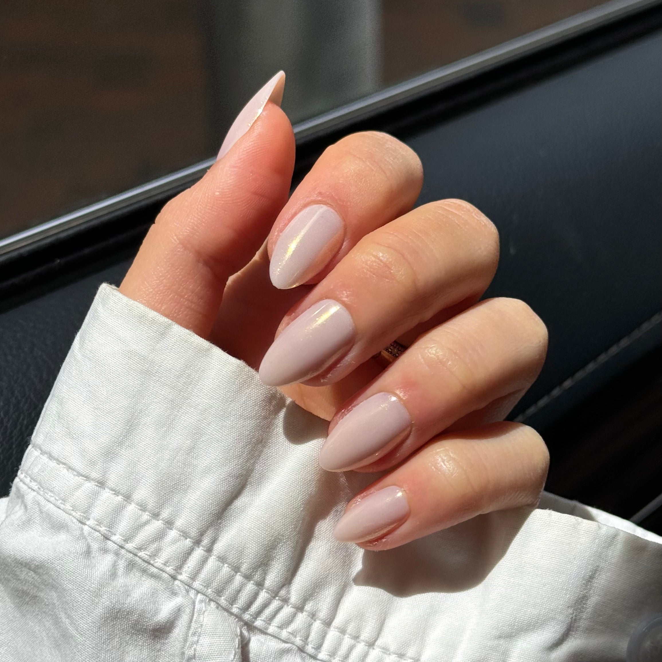 Vanilla Press-On Nails – Glowie By Her